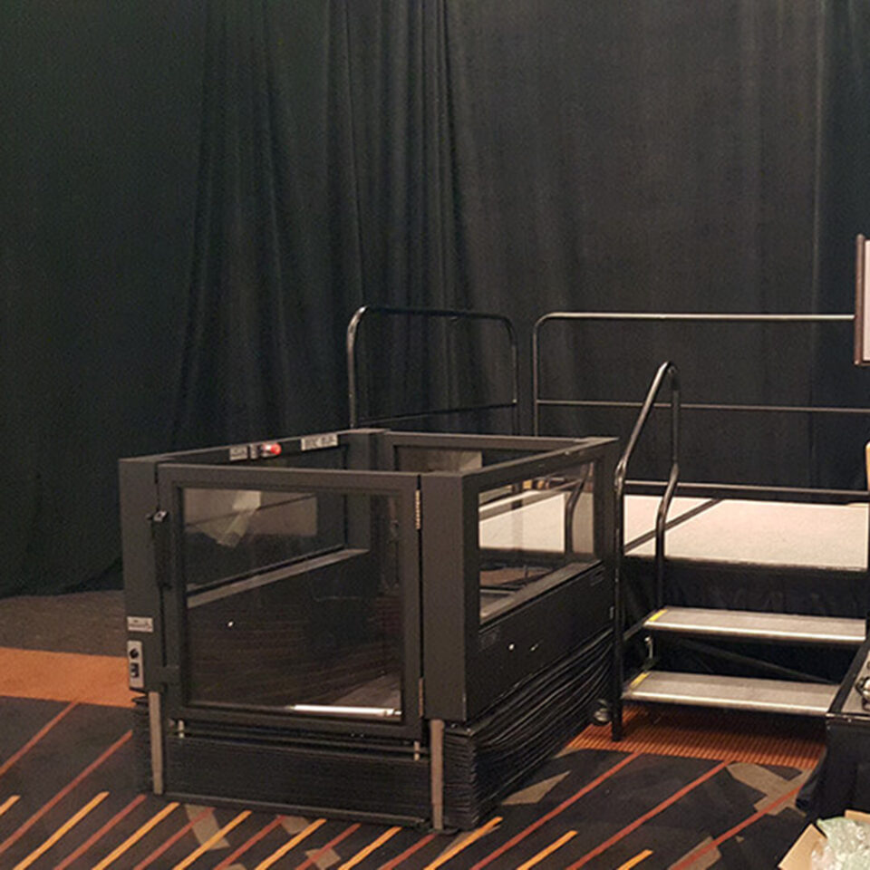 Virtuoso Vertical Platform Lift | Ascension Wheelchair Lifts